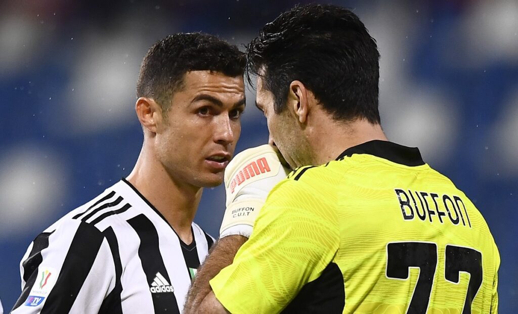 Buffon su Ronaldo: «C'è uno sdoppiamento di personalità»