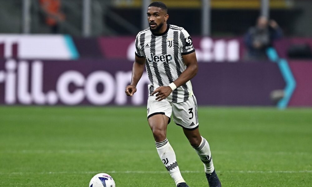 Bremer verdeoro: il difensore pronto per l'esordio Mondiale - FOTO