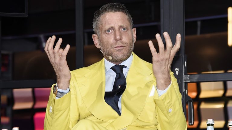 Lapo Elkann si dimette dalla Fondazione Specchio dei Tempi