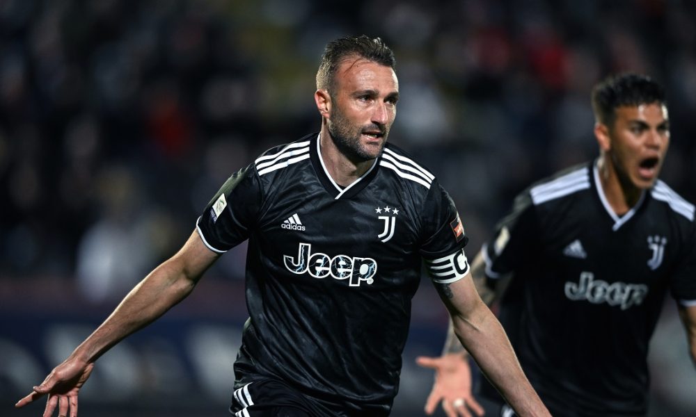 Terza maglia Juventus 2025/26: le prime immagini - FOTO