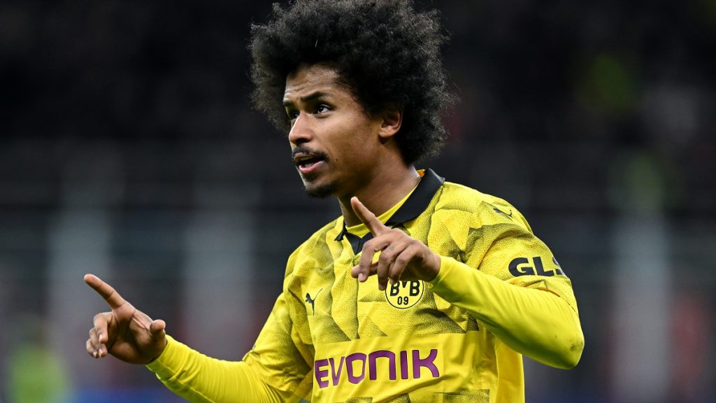 Adeyemi Juve, corsa aperta all'esterno del Borussia Dortmund