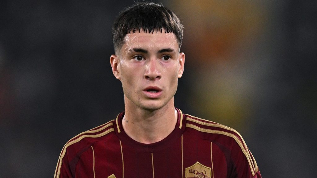 Soulé via da Roma? La big di quel campionato punta l'ex Juve