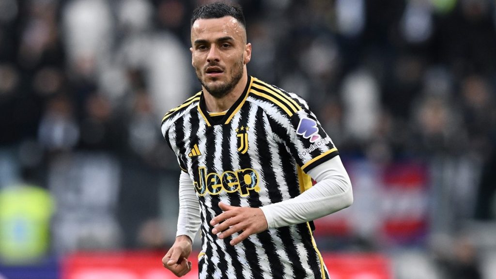 Kostic Juve, la decisione del club sul rientro dal prestito