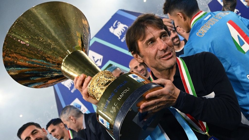 Conte resta al Napoli! Scelta definitiva dell'allenatore