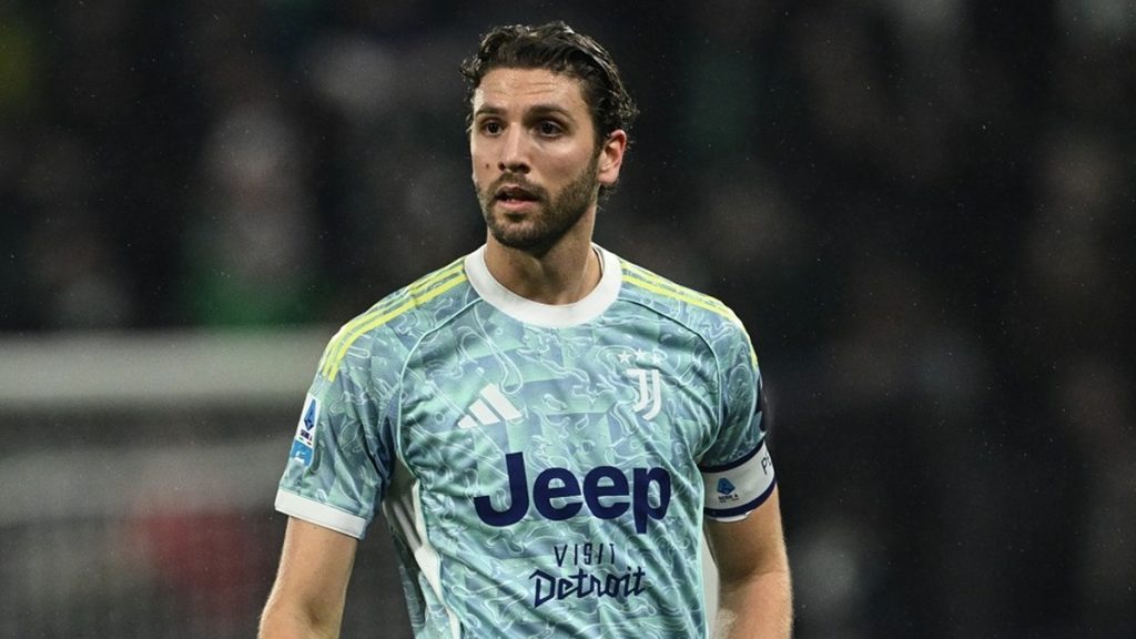 Locatelli esulta dopo la vittoria contro la Cremonese - FOTO