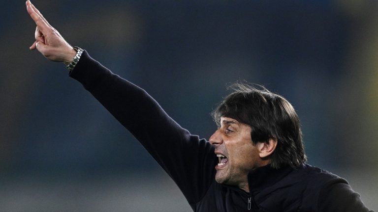 Conte e il «testa di c...» a Manganiello: pagherà una multa
